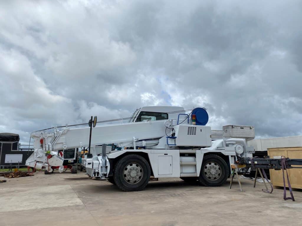 13T Kato City Crane - Nationwide Crane Hire